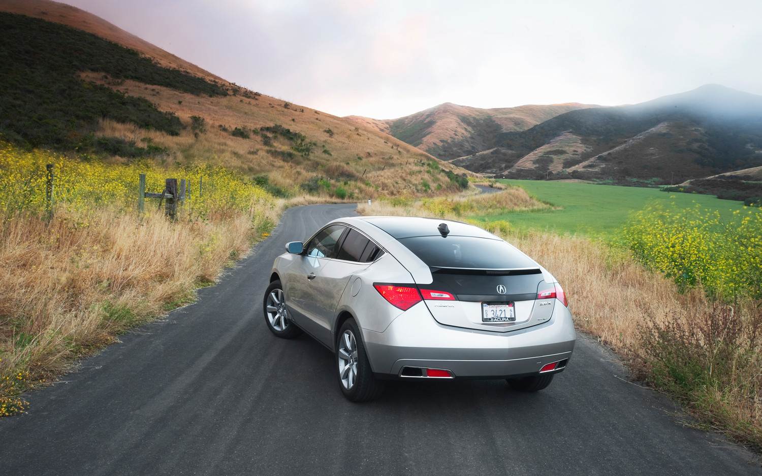 Acura ZDX technical specifications and fuel economy